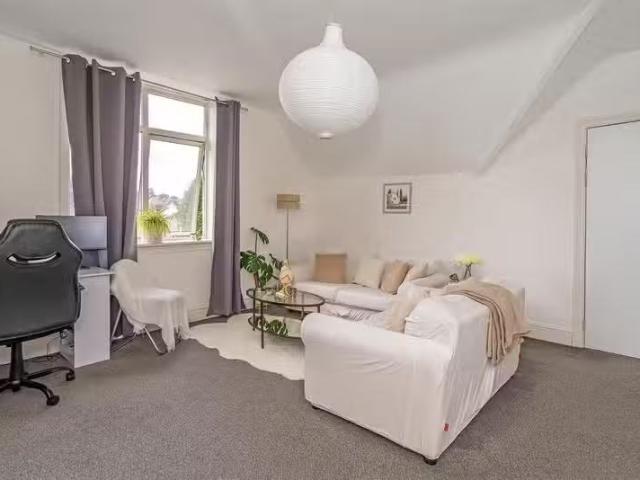 Charming 1 BA 1 bedroom apartment for rent in Sandford Road, B.