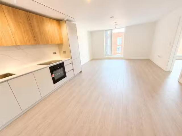 Deal! 1 BA 1 bedroom apartment for rent in Sapphire Court, 215.