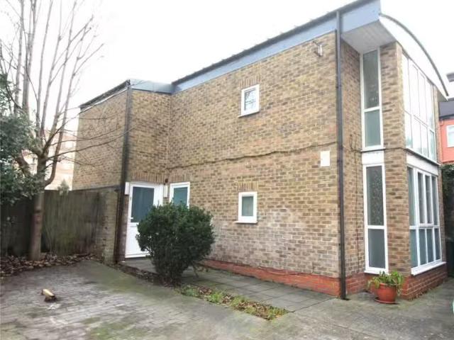 New 1 BA 1 bedroom apartment for rent in South Street, Gravese.
