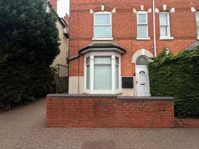 Deal! 1 BA 1 bedroom flat for rent in Caroline Road, Moseley.