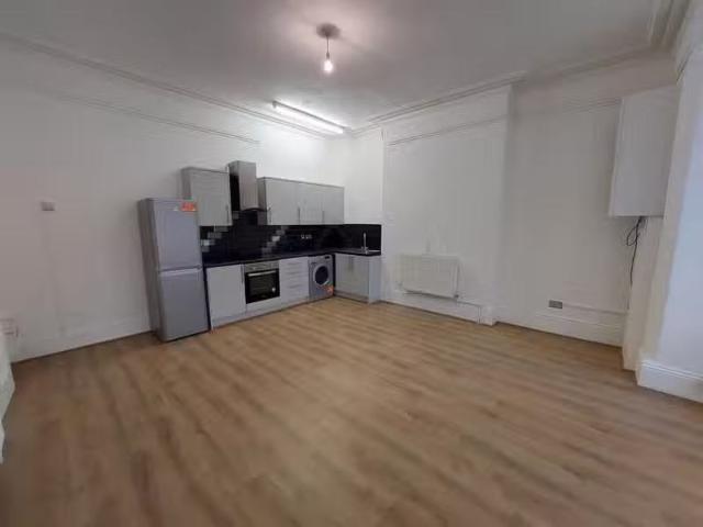 Cozy 1 BA 1 bedroom flat for rent in City Road, Edgbaston, Bir.