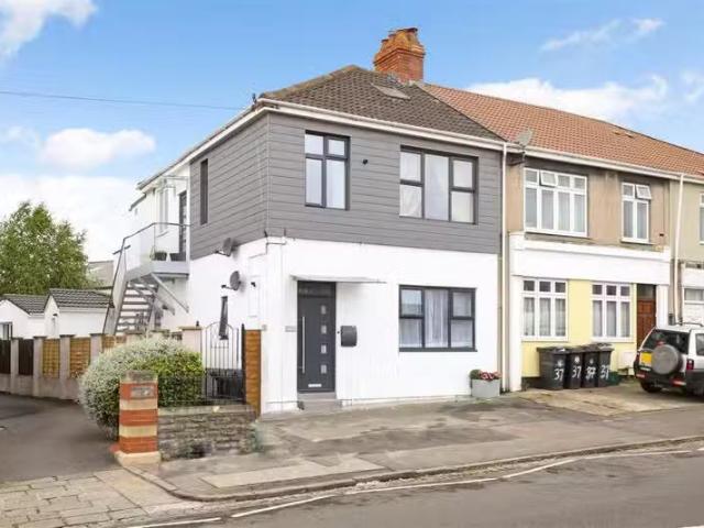 New 1 BA 1 bedroom flat for rent in Ashley Down Road, Bristol.
