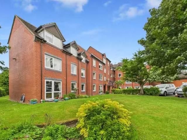 Cheap 1 BA 1 bedroom flat for rent in Blackberry Lane, Halesow.