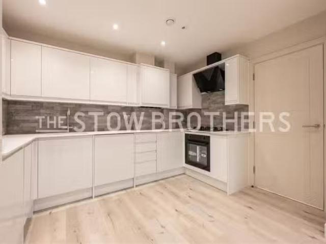 Deal! 1 BA 1 bedroom flat for rent in George Lane, South Woodf.
