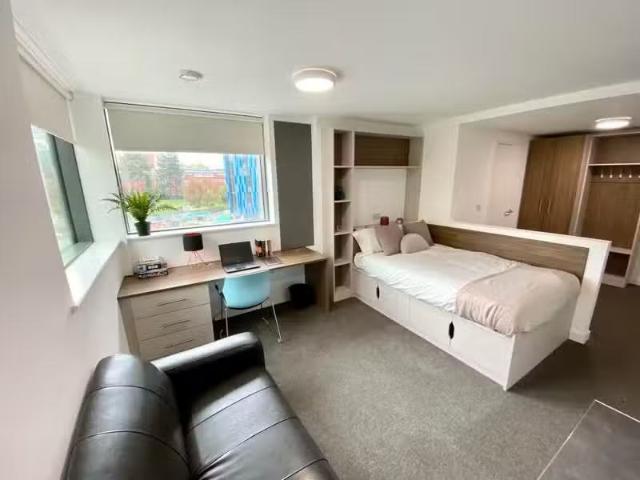 Deal! 1 BA 1 bedroom flat for rent in F23 54 George Road, Fi.