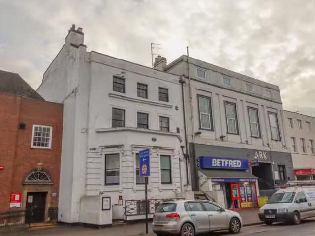 Charming 1 BA 1 bedroom flat for rent in Flat 4 Milton House 1.