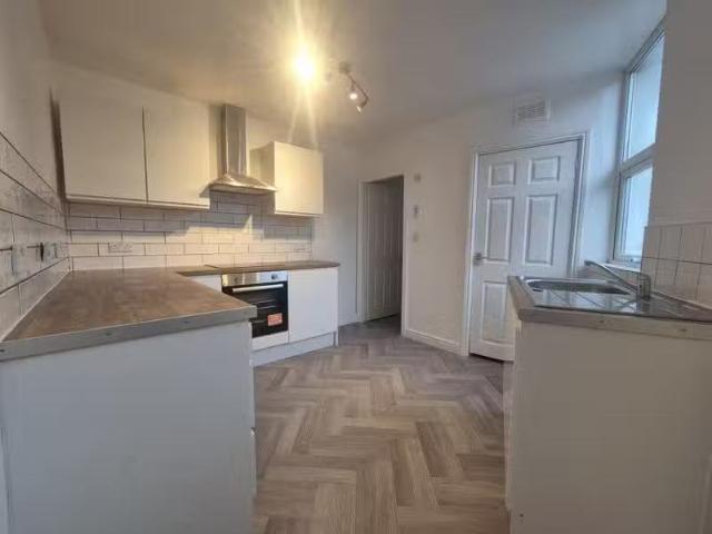 Deal! 1 BA 1 bedroom flat for rent in Hickmans Avenue, Cradley.