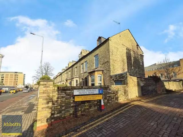 Cozy 1 BA 1 bedroom flat for rent in Hills Road, Cambridge, CB2