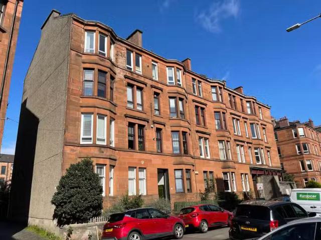 For Rent! 1 BA 1 bedroom flat for rent in Laurel Place, Glasgo.