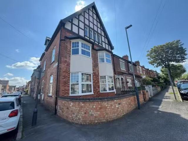 Cheap 1 BA 1 bedroom flat for rent in Murray Road, CV21