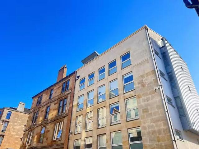 Charming 1 BA 1 bedroom flat for rent in Saltoun Street, Dowan.