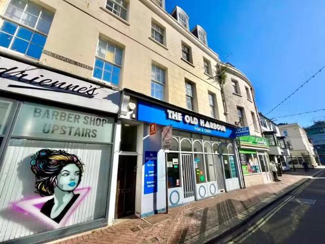 New 1 BA 1 bedroom flat for rent in St Edmund Street, Weymouth.