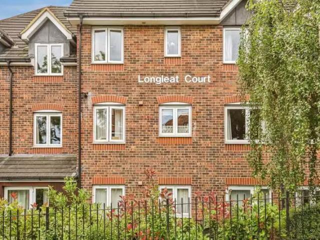 For Rent! 1 BA 1 bedroom flat for rent in Park Road, FROME, BA11