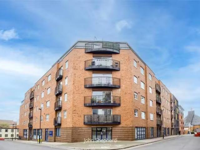 Cozy 1 BA 1 bedroom flat for rent in Qube, 14 Scotland Street.