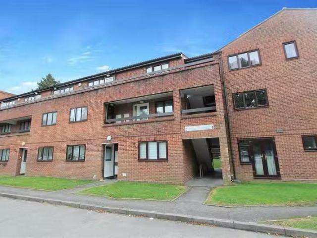 Charming 1 BA 1 bedroom flat for rent in Wordsworth, Middlefie.