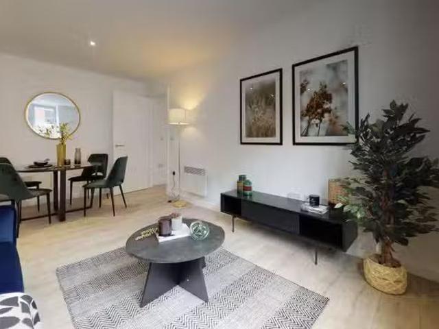 Deal! 1 BA 1 bedroom flat for rent in Wellington Quarter, 22 W.
