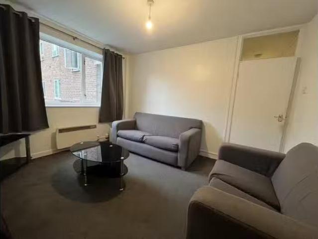 Deal! 1 BA 1 bedroom flat for rent in West Drive, Edgbaston, B.