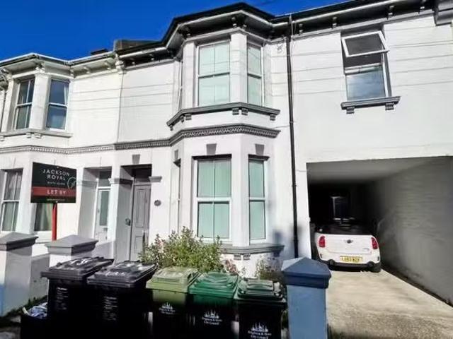 Deal! 1 BA 1 bedroom flat for rent in Westbourne Street, Hove.