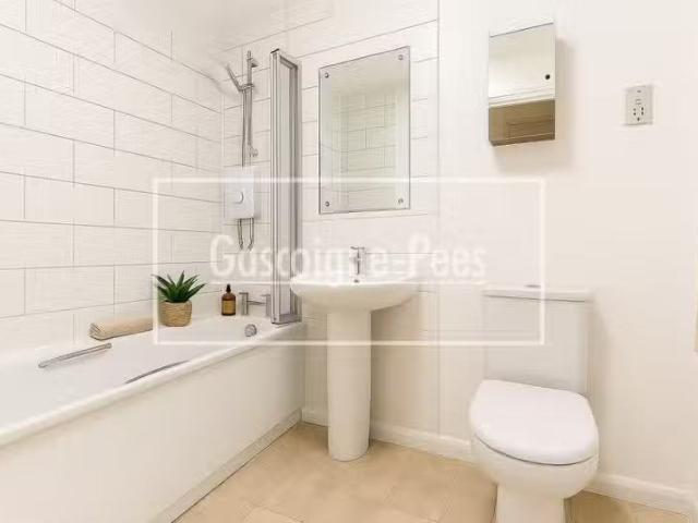 Rental! 1 BA 1 bedroom flat for rent in Windmill Rise Kingst.
