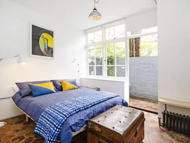 Cheap 1 BA 1 bedroom flat for rent in Time Square, Dalston, Lo.