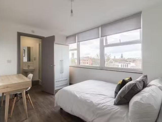 Just in! 1 BA 1 bedroom flat share for rent in Lord Street, Bi.