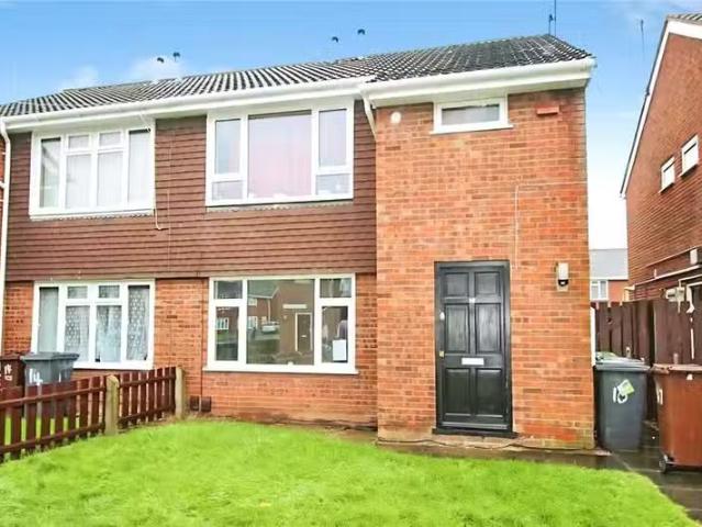 Deal! 1 BA 1 bedroom Flat to rent, Dinsdale Walk, Wolverhampto.