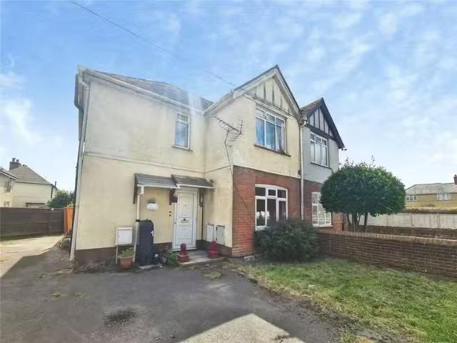 Deal! 1 BA 1 bedroom Flat to rent, Spring Close, Southampton.