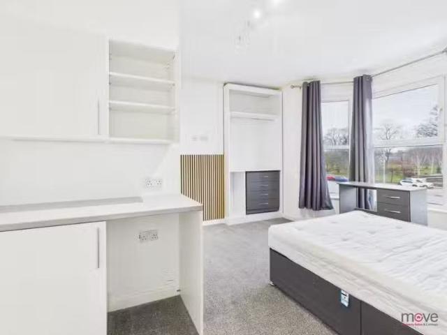 Just in! 1 BA 1 bedroom house share for rent in Midland Road.