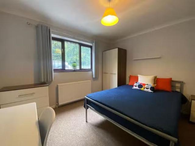 Cozy 1 BA 1 bedroom house share for rent in New Road, High Wyc.