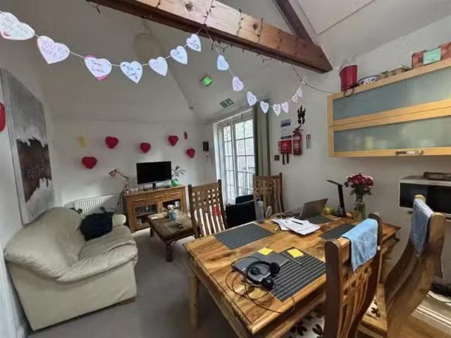Deal! 1 BA 1 bedroom house share for rent in Cumberland Street.