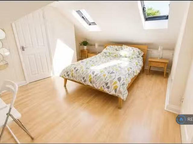 Deal! 1 BA 1 bedroom house share for rent in Christchurch Stre.
