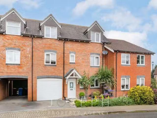 Rental! 1 BA 1 bedroom house share for rent in Damselfly Road.