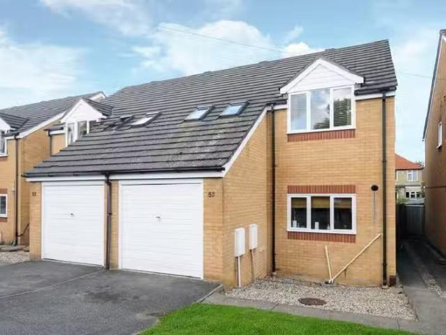 Charming 1 BA 1 bedroom house share for rent in Enniskillen Ro.