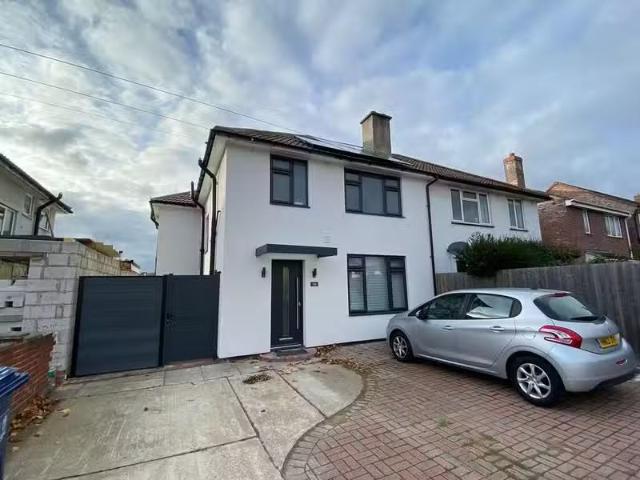 Cheap 1 BA 1 bedroom house share for rent in Room 1, 216 Pever.