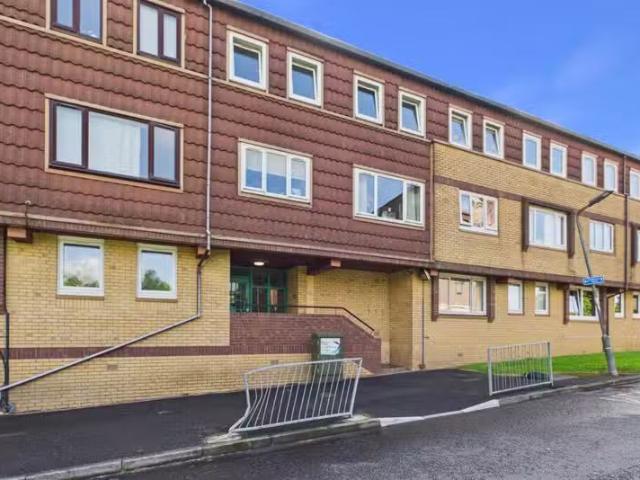 Charming 1 BA 2 bedroom maisonette for rent in 261 Braehead Ro.