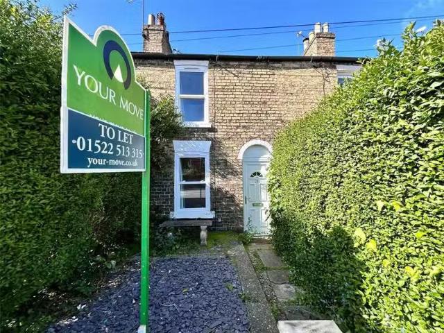Deal! 1 BA 2 bedroom Mid Terrace House to rent, Church Lane, L.
