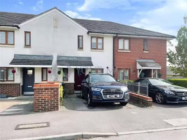 New 1 BA 2 bedroom Mid Terrace House to rent, Palmer Avenue, G.