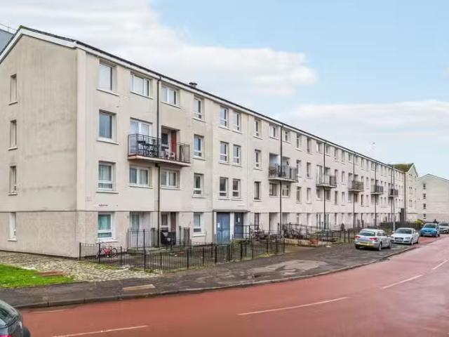 Cheap 1 BA 2 bedroom apartment for rent in 54U Wyndford Road.