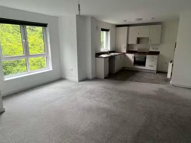 For Rent! 1 BA 2 bedroom apartment for rent in 58 Kaims Cresce.