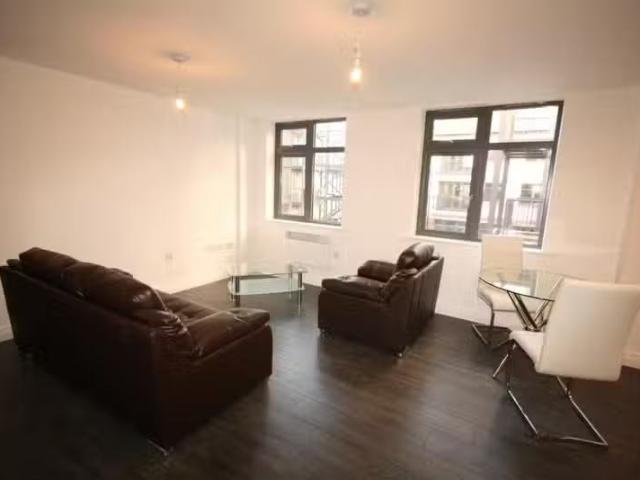 Deal! 1 BA 2 bedroom apartment for rent in Warstone Lane, Birm.