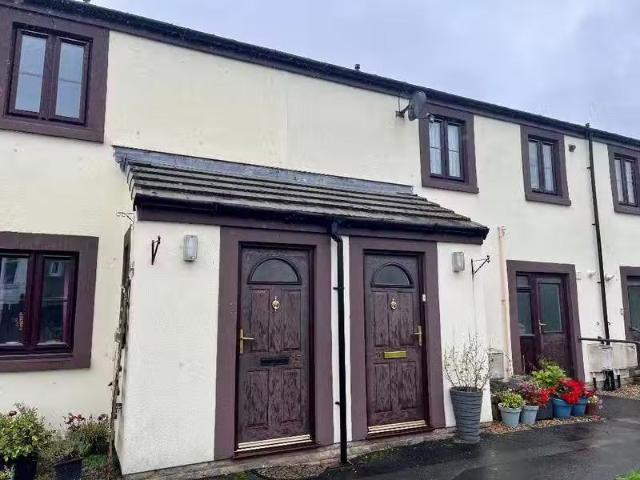 Rental! 1 BA 2 bedroom apartment for rent in Whittle Close, Cl.