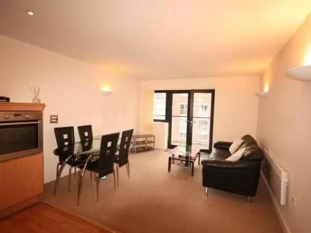 Deal! 1 BA 2 bedroom apartment for rent in Browning Street, Bi.