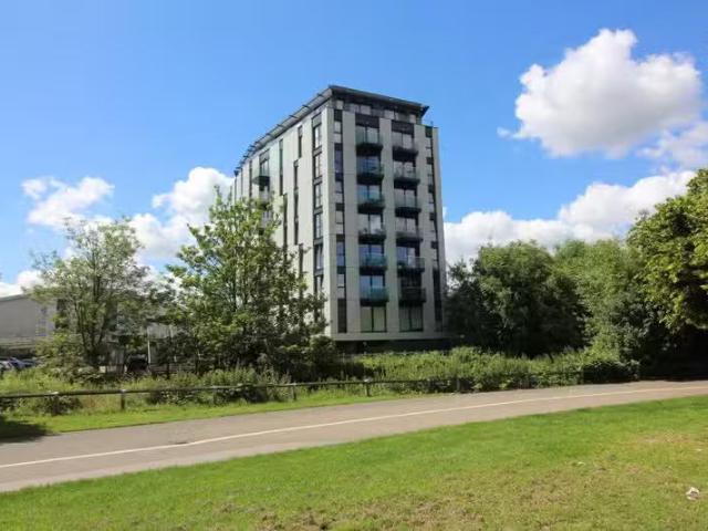 Just in! 1 BA 2 bedroom apartment for rent in Century Tower, S.