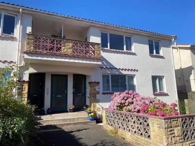 Cozy 1 BA 2 bedroom apartment for rent in Coryton Close, Dawli.