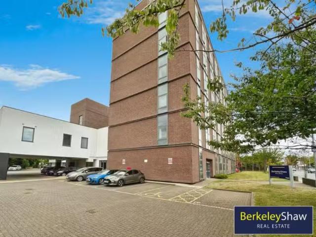 Rental! 1 BA 2 bedroom apartment for rent in Crosby Gardens, C.