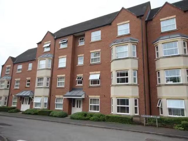 Nice 1 BA 2 bedroom apartment for rent in Duckham Court, Coven.