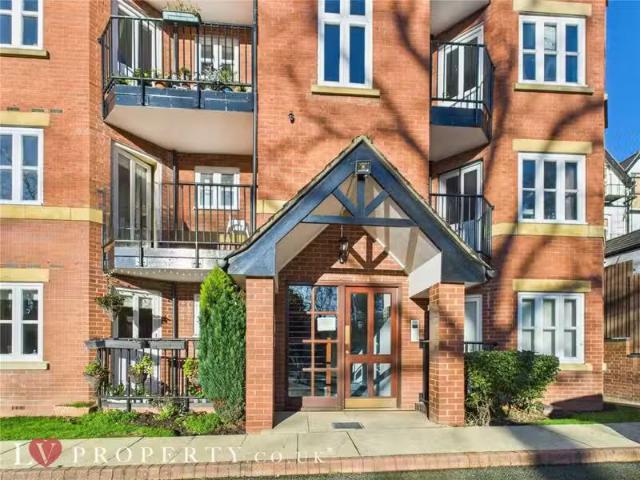 Deal! 1 BA 2 bedroom apartment for rent in Hagley Road, Birmin.