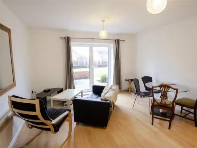 Charming 1 BA 2 bedroom apartment for rent in Heeley Road, Bir.