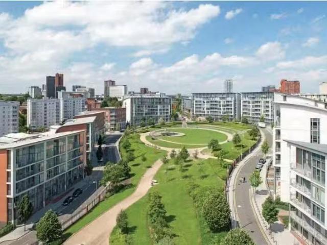 Unique 1 BA 2 bedroom apartment for rent in Mason Way, Park Ce.