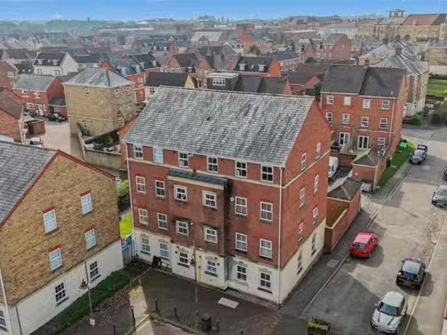 Cozy 1 BA 2 bedroom apartment for rent in Old partens Heath Ro.